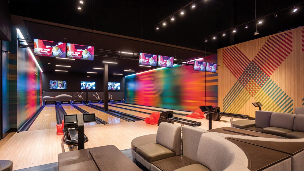 Bowling 300 - International distributor - Brunswick Bowling