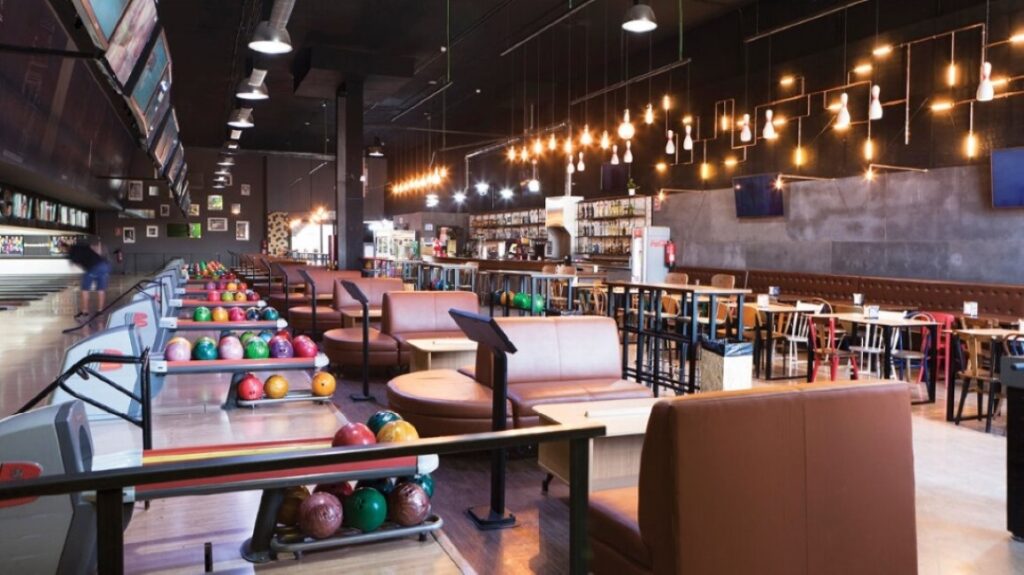 Bowling Chamartín - International distributor - Brunswick Bowling